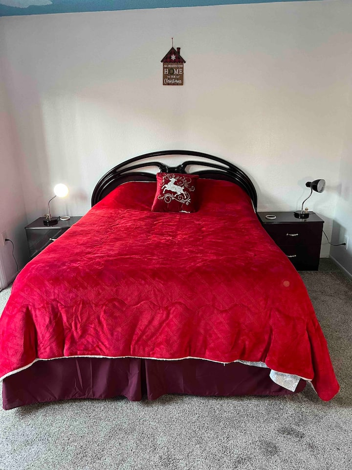 Private Room For Rent - Simi Valley, CA