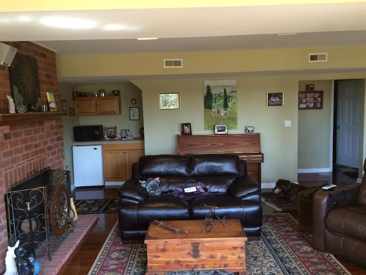 Quiet Comfortable Room In A Beautiful Tranquil House. - Franklin