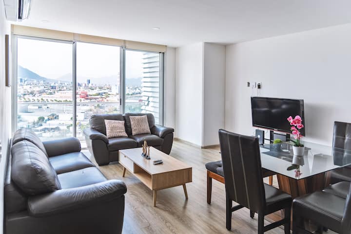 Apartment Pool And Gym. 6 Pers. 1 Ksb, 2sb, 1 Twinb, 2bth By Mty. Living - Monterrey