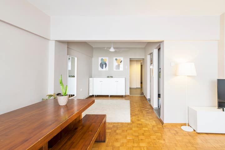 Spacious Family Flat At The Heart Of The City - Istanbul