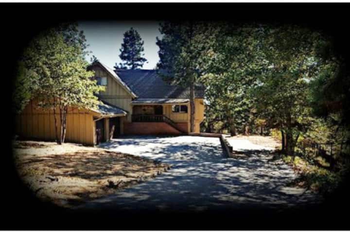 Cabana Olazabal In Lake Arrowhead, Ca - Lake Arrowhead, CA