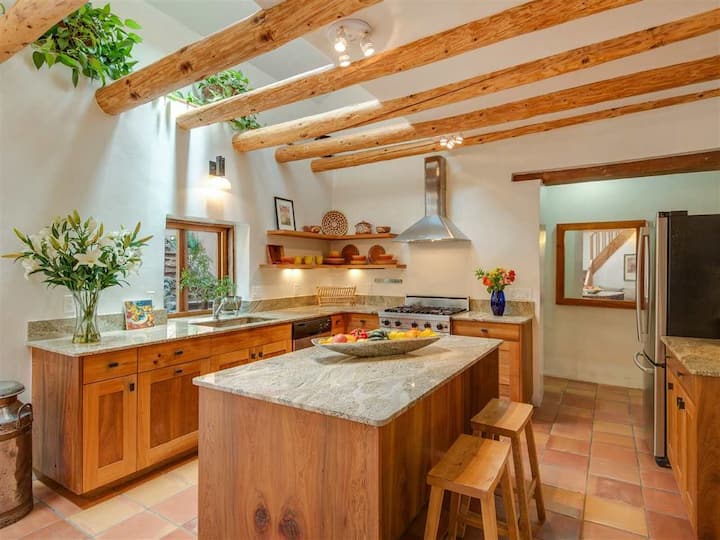 Historic Adobe Farmhouse With Guesthouse - Santa Fe