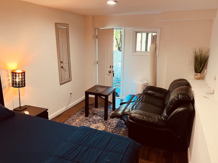 Adorable Studio Apartment With Separate Entrance - Medford, NY