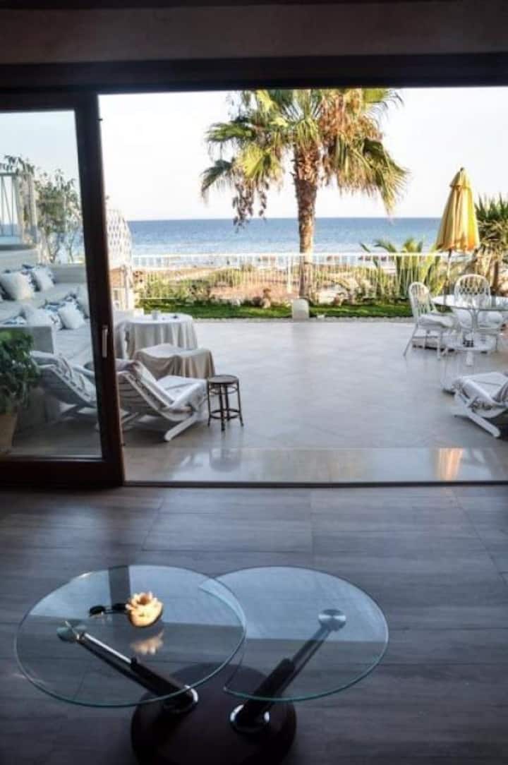 Loft Pieds Dans L’eau( Prix Spécial Couple ) - Nabeul