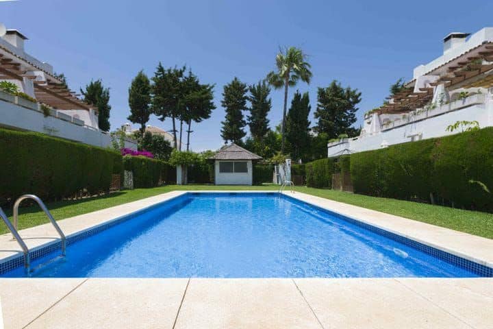 Stunning Beachside Townhouse Near Banús - Marbella