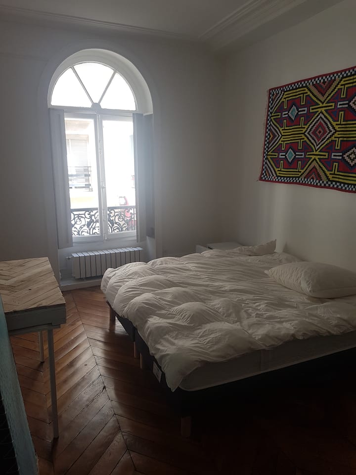 Appartement Spacieux Et Classique - Paris 9e Arrondissement
