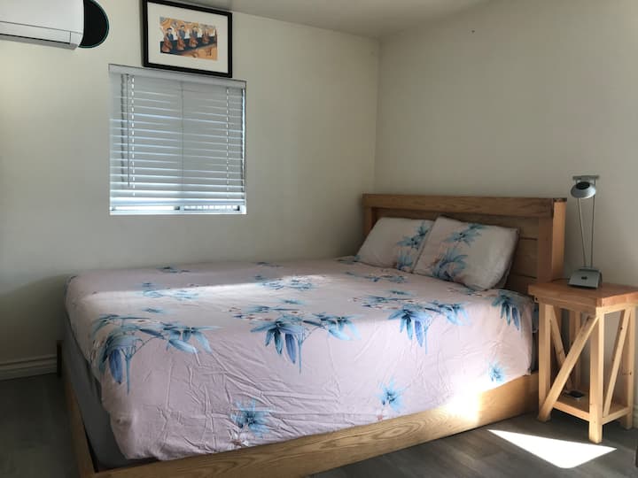 One Bedroom Guest House - Monterey Park, CA