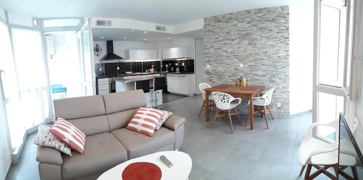 Appt Antigone 2 Chambres, Wifi, Loggia Et Garage - モンペリエ