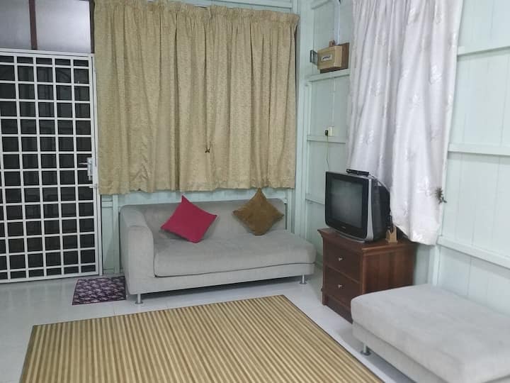 Abah Homestay 1 (Atas) - Kuala Terengganu