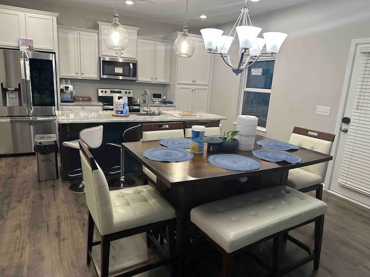 Private Furnished Room Uptown Or Concord - 15 Mins - Charlotte, NC