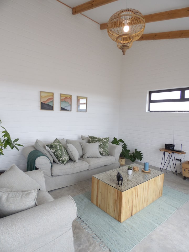 Desert Cottage - Namibia