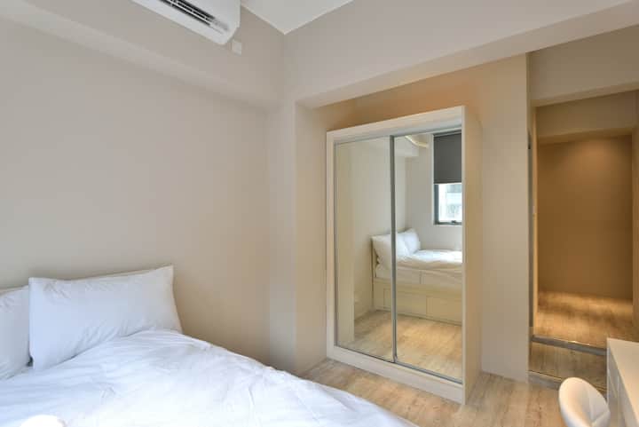 Prince Edward Luxury Studio *3c - Sham Shui Po