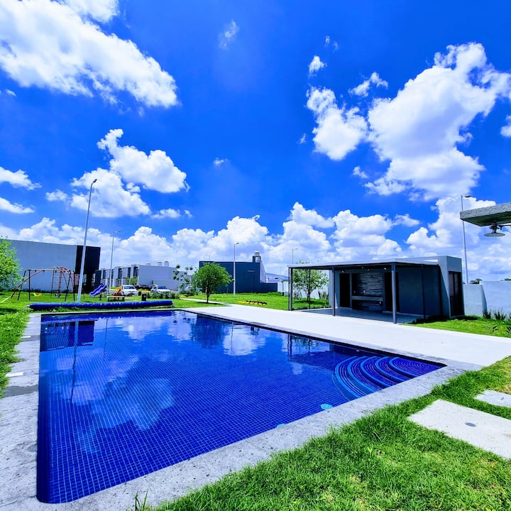 Casa Con Aire Ac,  Alberca Y Area Juegos - Miguel Hidalgo y Costilla Guadalajara Airport (GDL)