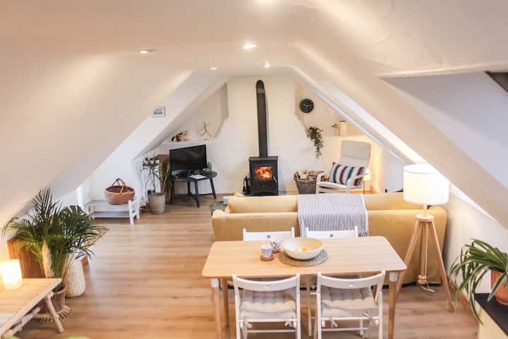 Countryside Penthouse W/ Sea Views And Parking - Carbis Bay