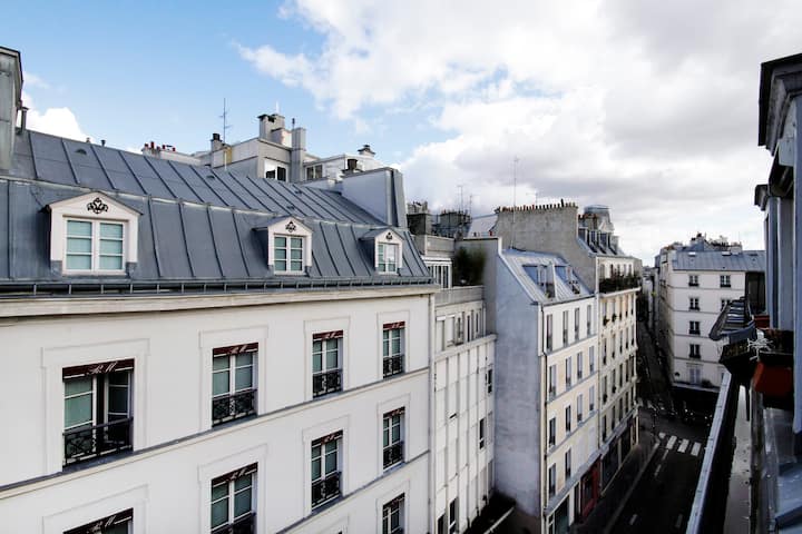 Romantic Escape In Montmartre - Enghien-les-Bains