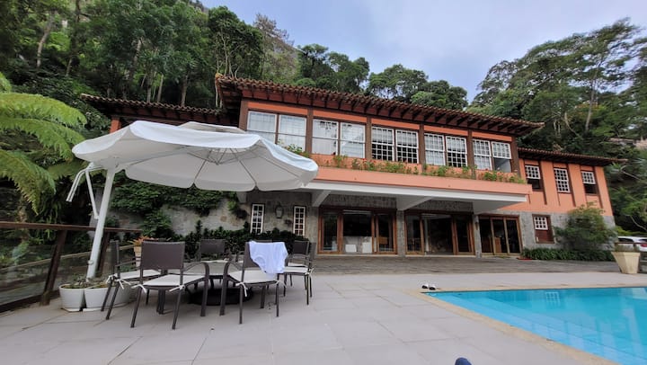 Linda Casa Colonial Em Meio A Natureza - Petrópolis