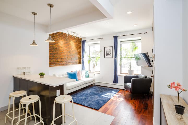 Stunning Two-story 3 Bedroom, 2 Bathroom Flat - Manhattan, NY