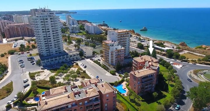 Beachfront Seaview Apt| 500mbs Wi-fi, Airco,pool - Portimão