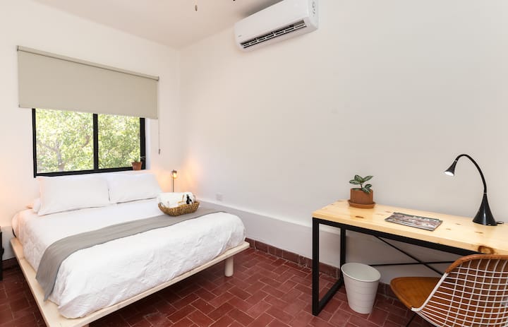 Plaza Londres Room 5 - Hermosillo