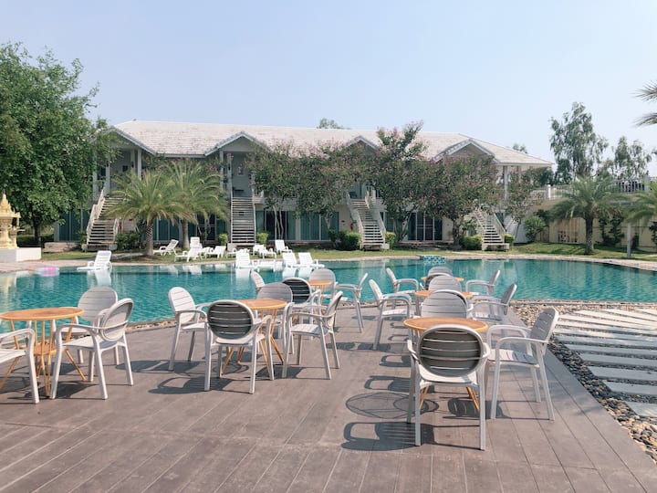 กรีนเวย์พูลวิลล่าA วิวสระว่ายน้ำ  6 ห้อง 24 เตียง - Hua Hin