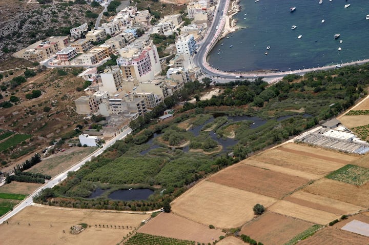 Xemxija 2 Bedroom Close To Beach - Malta