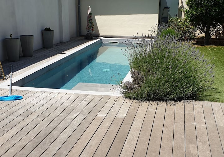 Belle Maison Avec Piscine A 500 Mètres Du Centre - 아를