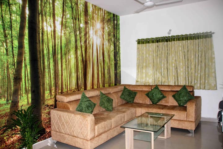 Modern, Cozy, Artistic And Green Apartment - Telangana