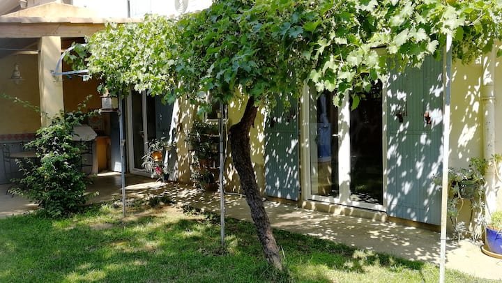 ÉCrin De Verdure Cœur  Ville - 2pcs - Climatisé - Nîmes