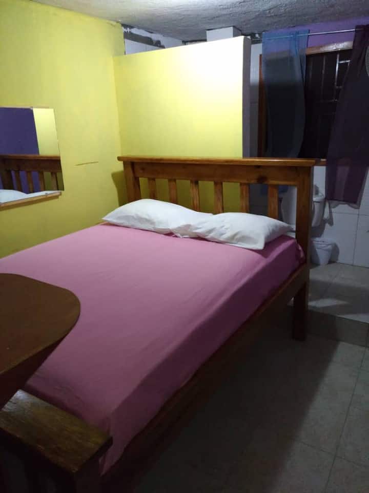 Le Laurier Is An Attractive | Wonderful Place - Port-au-Prince