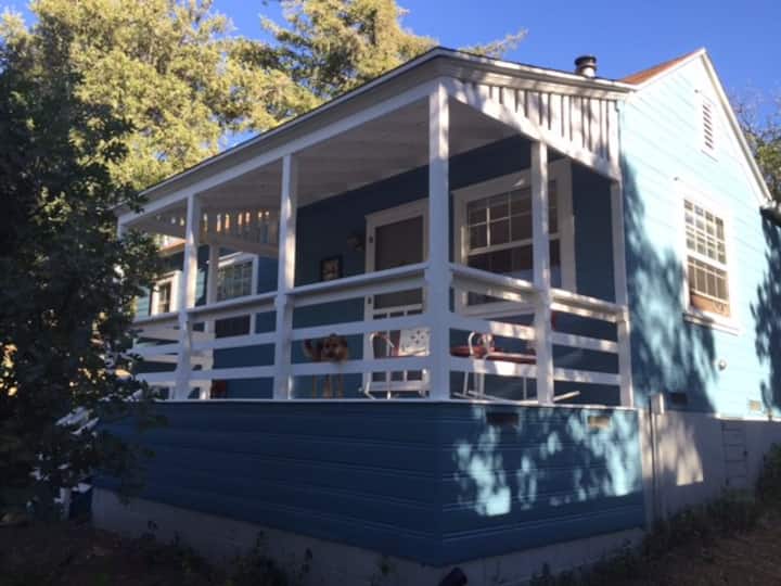 Cristine's Cozy Cottage In The Woods - Julian, CA