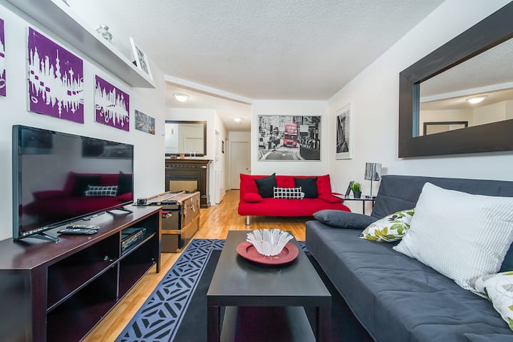 Sleep 18 4 Bedroom 2 Bathroom Montreal Downtown - Montreal