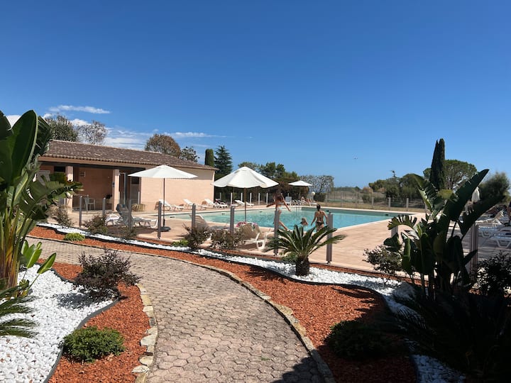 Grand Studio En Résidence Avec Piscine - Villeneuve-Loubet