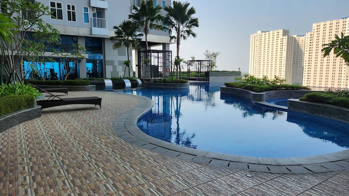 Apartment Above Pakuwon City Mall, East Surabaya - Surabaya