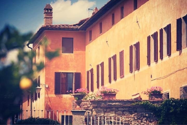 Villa With Garden In Tuscany For Large Groups - Siena
