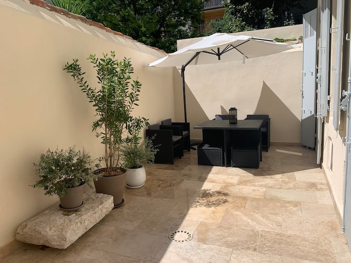 Appartement Terrasse, Le Calme En Centre-ville - Calanques de Marseille