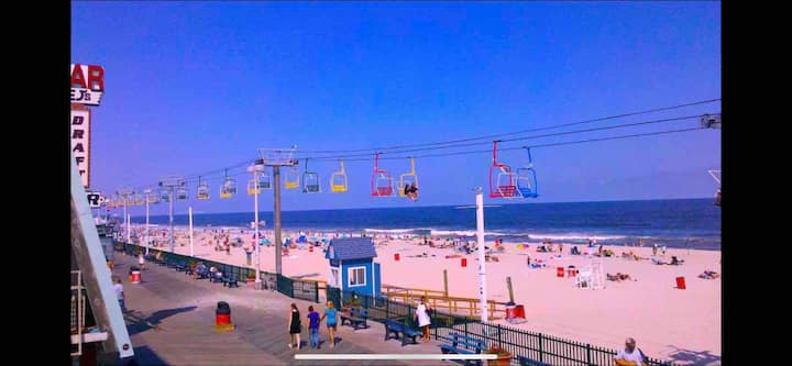 Ocean Front Hotel Apt Full Kitchen Seside Heights - Seaside Heights, NJ