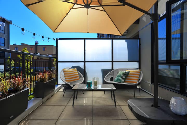Downtown Condo - Victòria