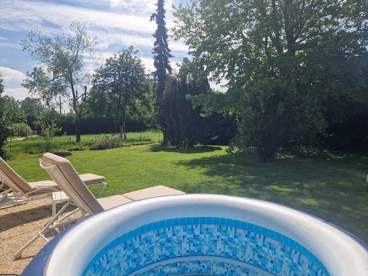 Maison Paisible Avec Jacuzzi Proche Des Activités. - Auray