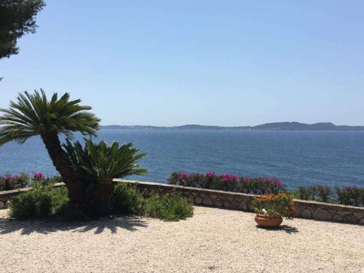 Villa 8 Pers Vue Imprenable Acces Prive A La Mer - Carqueiranne
