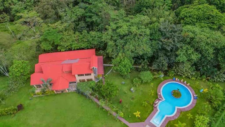 Green Paradise. Full House. Volcano view. Luxury. - Houses for Rent in La Fortuna, Provincia de ...