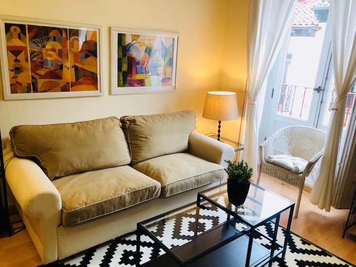 Apartamento Chic Y Acogedor En Centro De Madrid. - Universidad de Navarra. Sede de Postgrado. Edificio Alumni. ISEM