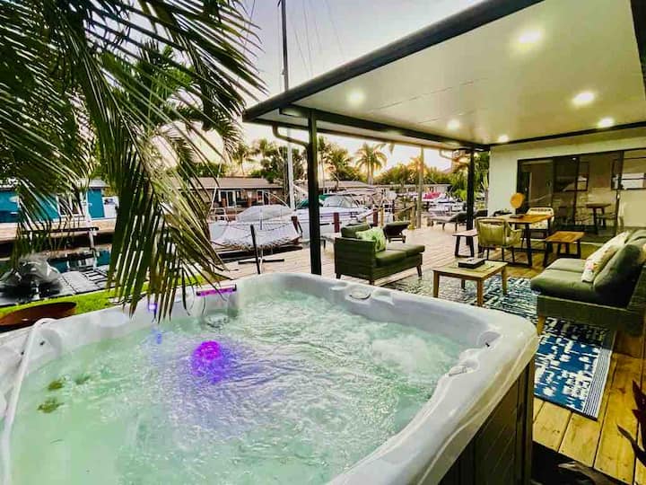Intracoastal Villa In Pompano Beach With Hot Tub - Lighthouse Point, FL