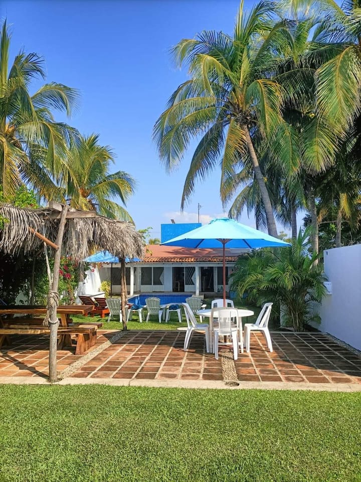 Hermosa Casa En La Playa! - Pie de la Cuesta