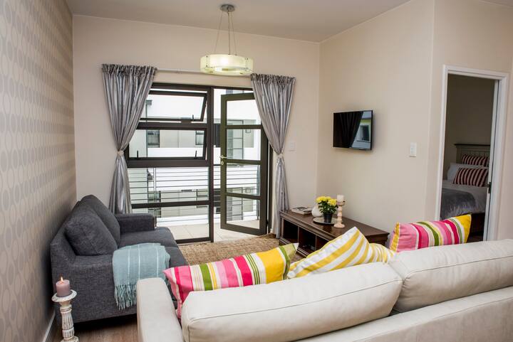 2 Cozy Bedrooms With En-suite Bathroom - Sandton
