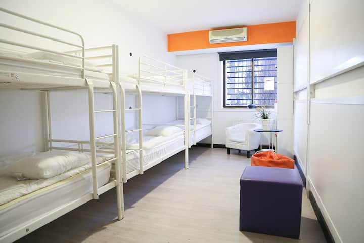 Sharing 8 Bed Room Mixed - Madrid
