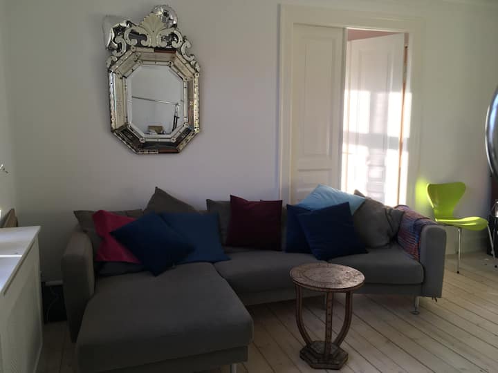 Central Location With Great Terrace - Free Parking - Copenhagen