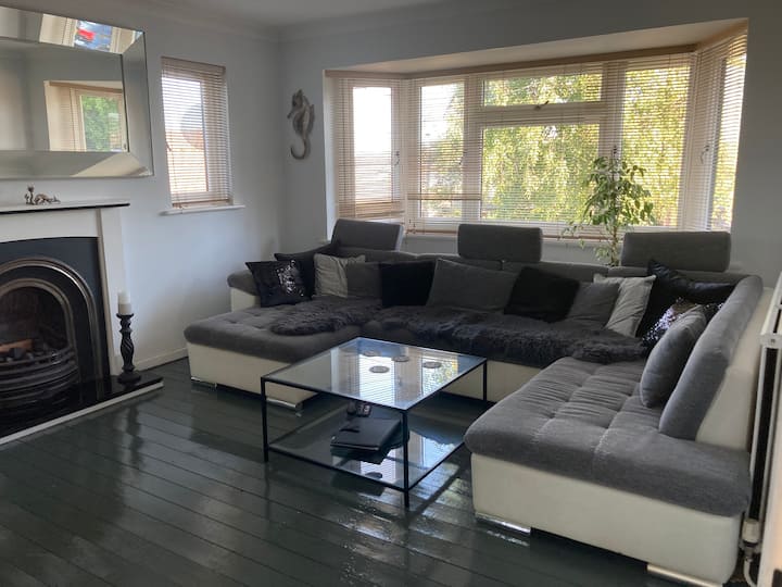 Gorgeous Brighton Bungalow - Brighton