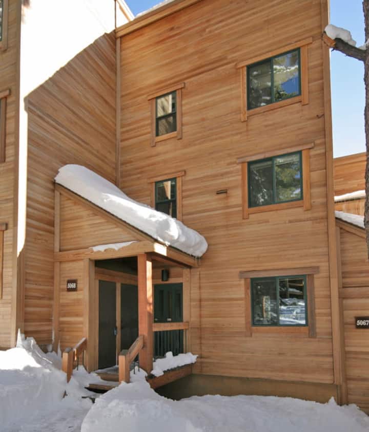Immaculate 3br Ski Townhome Inside Northstar! - Lake Tahoe