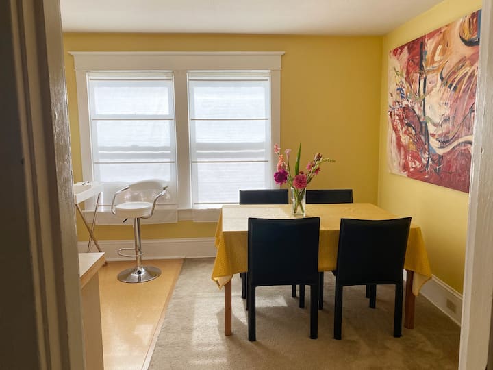 Charming Craftsman House With 2nd Floor Apt. In The Alberta Arts District. - Portland, OR