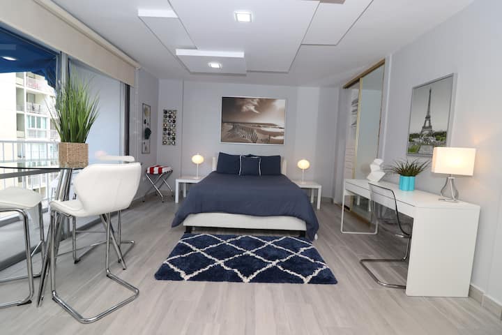 Modern Studio Next To El San Juan Hotel, With Pkg. - San Juan, Puerto Rico